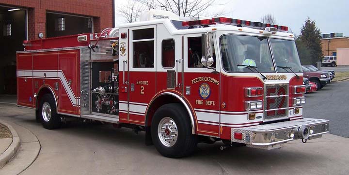 Fire Engines Photos - Engine 2 Fredericksburg Virginia Fire department