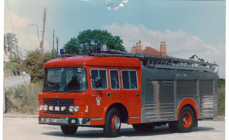 Fire Engines Photos - ERF Holywell
