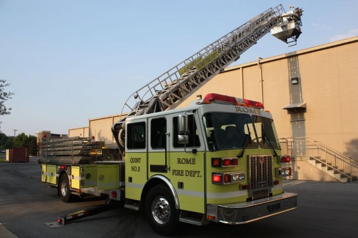 Fire Engines Photos - Rome Fire Dept. (GA) Aerial Operation