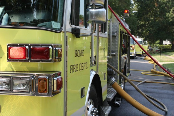 Rome (GA) Fire Engines on scene of Structure Fire