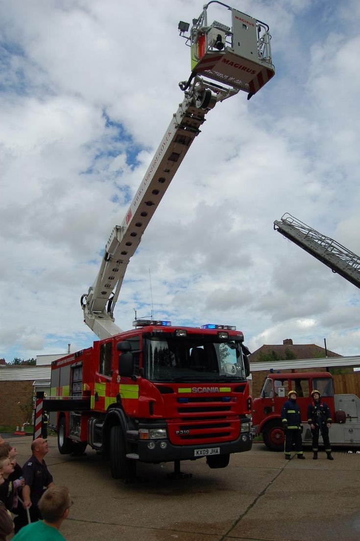 Cambridgeshire CARP Scania KX09 JHA