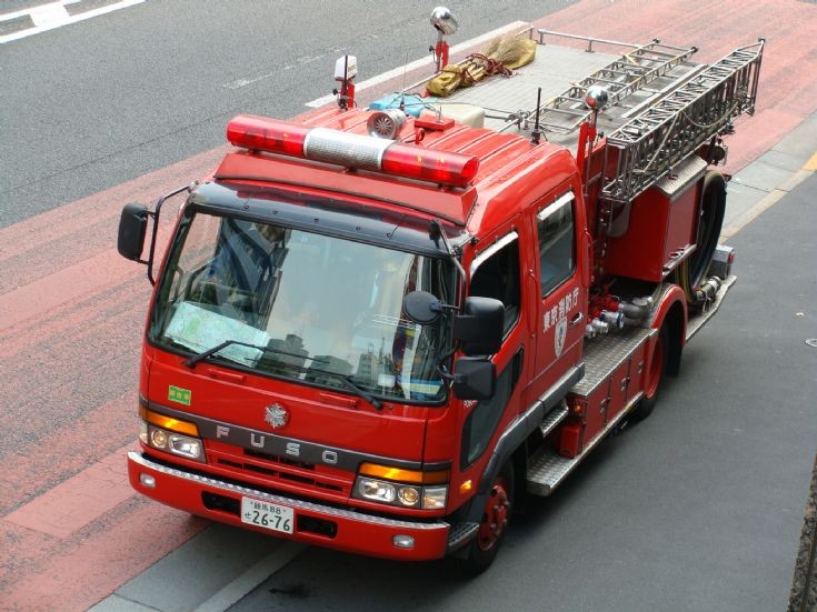 Fire Engines Photos - Fuso Pumper Tokyo FD Yotsuya FS