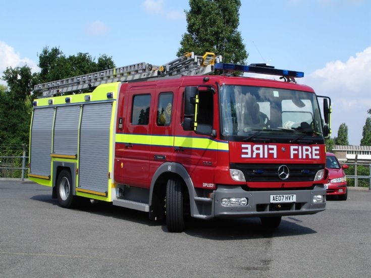Fire Engines Photos - LFB Mercedes Benz Atego Mk2