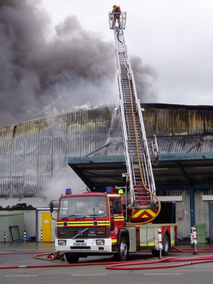Fire Engines Photos - Lothian and Borders FRS Volvo / Metz TL