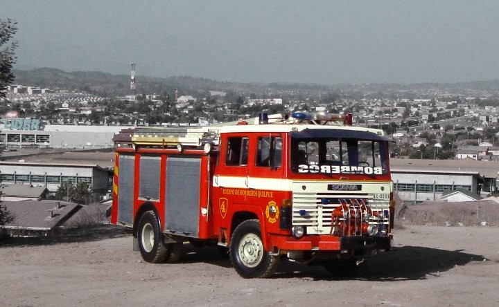 Fire Engines Photos - Scania Firefighters Bomba Belloto Chile