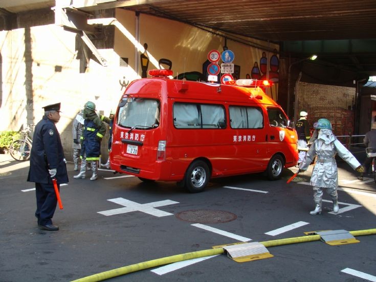 Nissan Command Van Tokyo FD (Ueno FS)