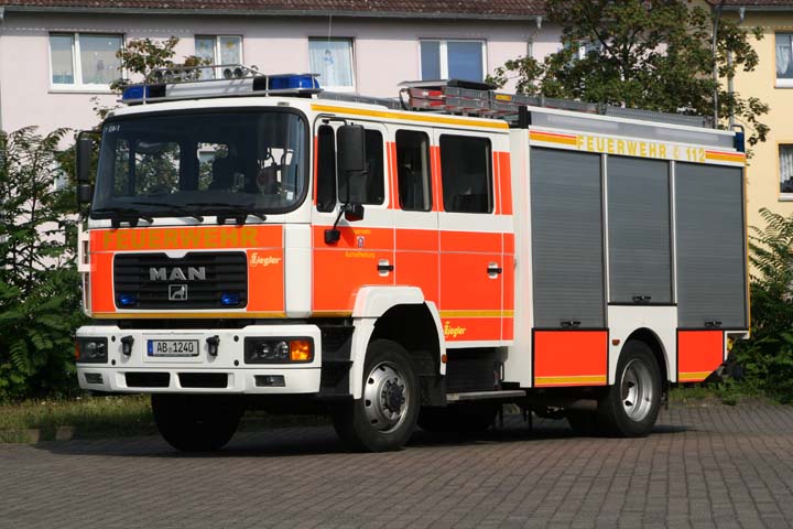 Fire Engines Photos - Aschaffenburg Germany Watertender MAN