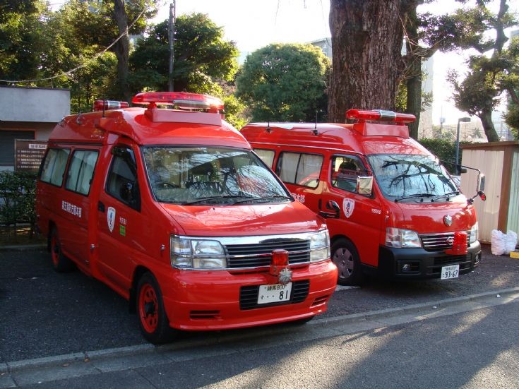 Fire Engines Photos - Two Nissan Command Vans Tokyo FD