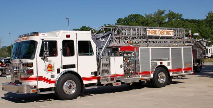Fire Engines Photos - Third District Vol. Fire Dept. Engine 317