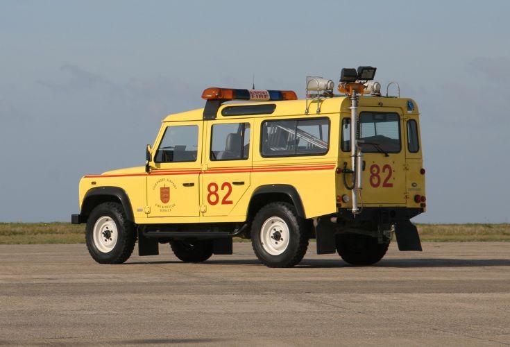 Fire Engines Photos - Fire 82 Landrover 110 Defender