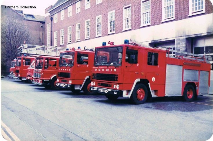 Fire Engines Photos - Worcester stn21. H&WFB Line-up 15.04.84