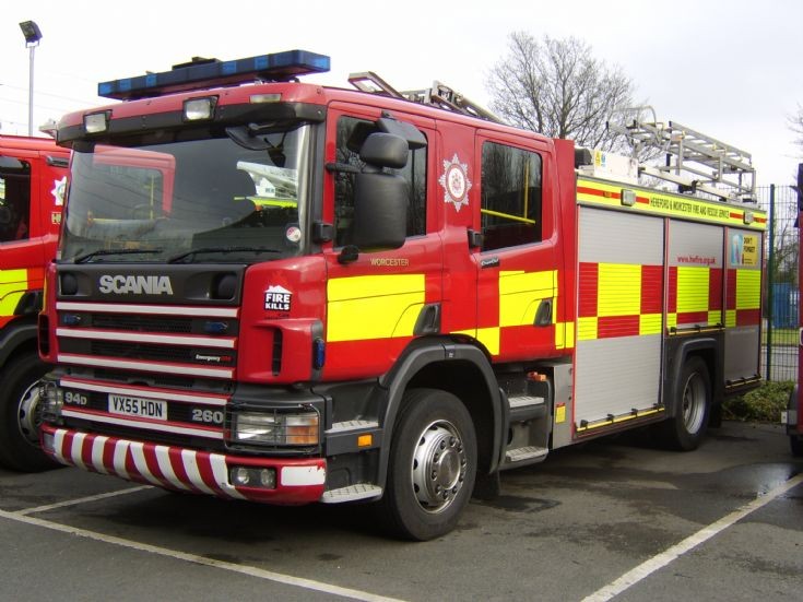 Fire Engines Photos - Worcester Scania VX55 HDN Rescue Pump.