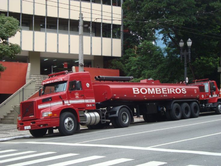 Fire Engines Photos - Fire Brigade São Paulo Brazil Volvo Tanker