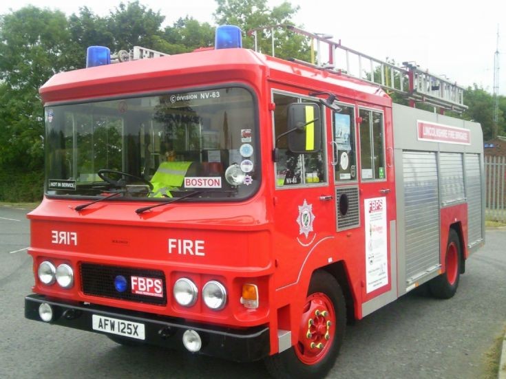 Fire Engines Photos - Bedford TK AFW125X