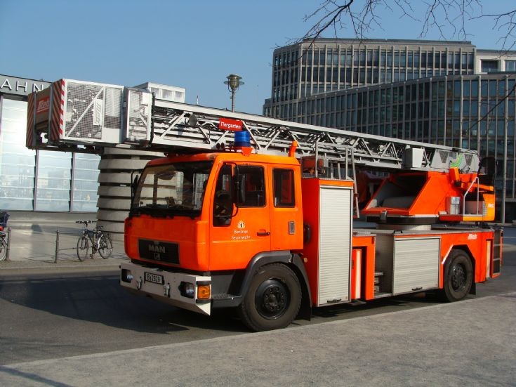 MAN Turntable ladder Berlin FD