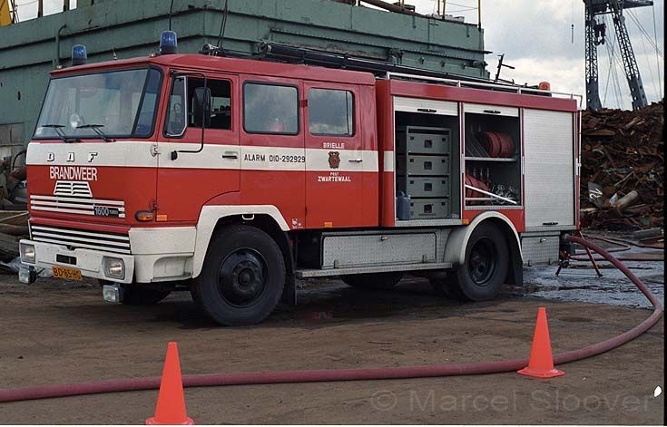 Fire Engines Photos - Brandweer Zwartewaal DAF 1600