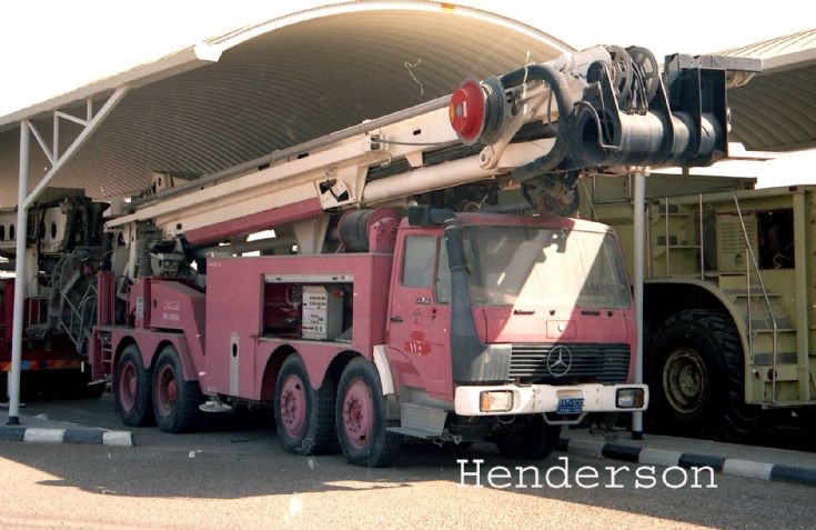 Fire Engines Photos - KUWAIT SS600 Snorkel