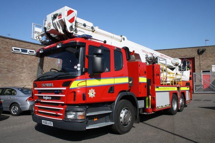 Fire Engines Photos - New ALP, Great Yarmouth, Norfolk