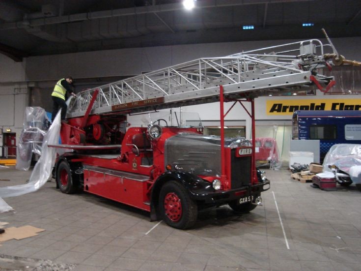 Fire Engines Photos - 1934 Dennis/Merryweather Turntable Ladder.