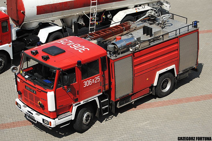 Fire Engines Photos - GCBA 5/24 Jelcz 422 - JRG 6 Kraków
