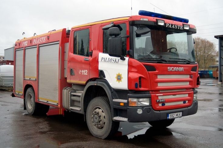 Fire Engines Photos - Scania P340 Estomia