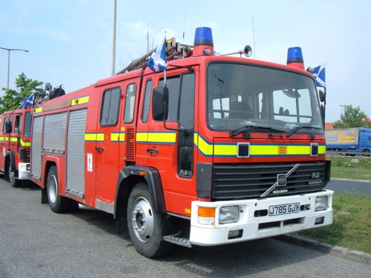 Fire Engines Photos - West Yorkshire Volvo