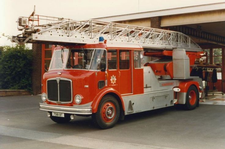 Fire Engines Photos - Humberside AEC TL