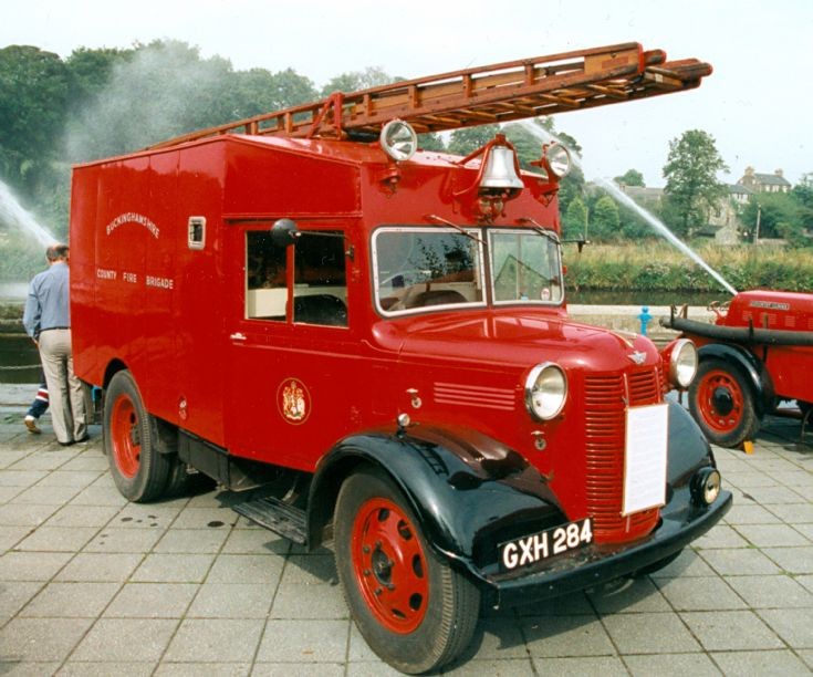 Fire Engines Photos - Austin K2 Hose Reel Tender May Bank Holiday 1995