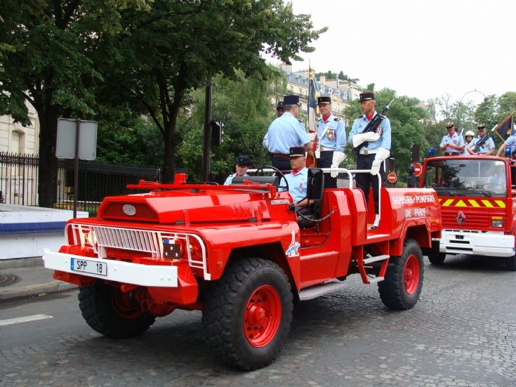 Fire Engines Photos - Acmat Paris FB SPP 18