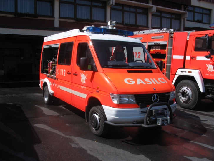 MB Sprinter - 412D of volunteer FD Velenje