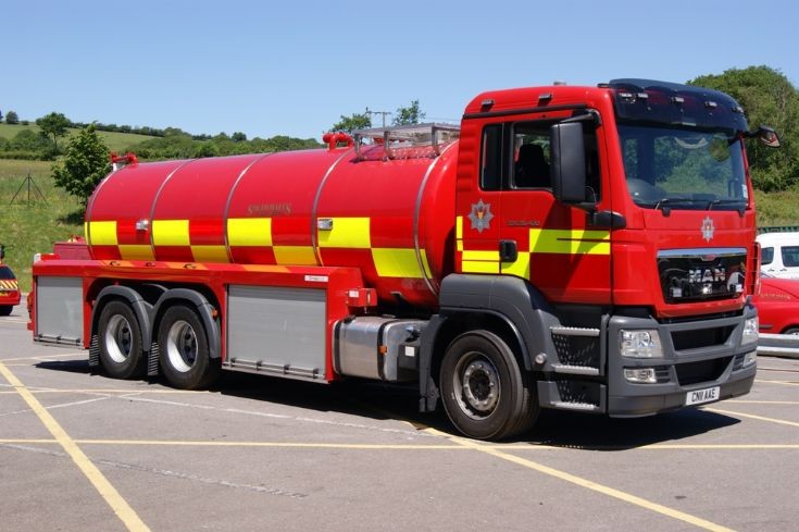 Fire Engines Photos - South Wales MAN Water carrier CN11 AAE