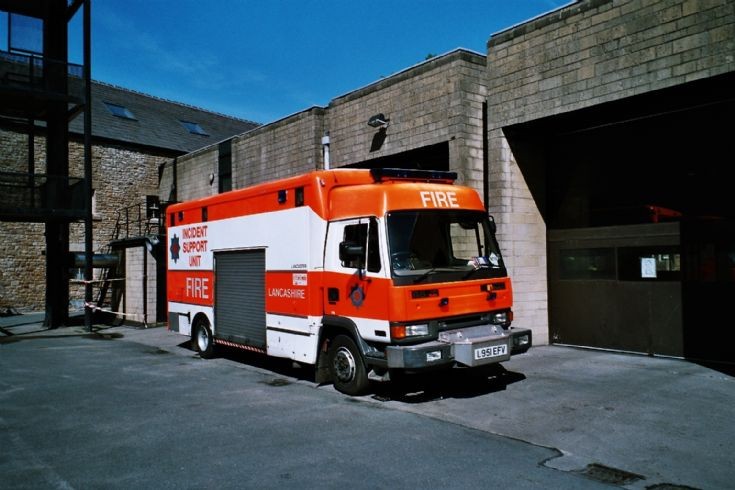 Fire Engines Photos - DAF Incident Support Unit, Lancaster