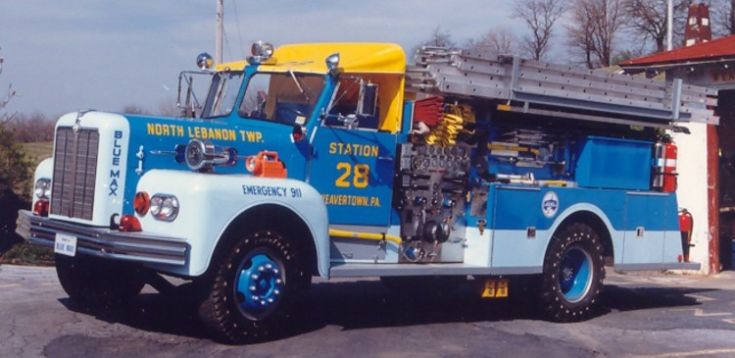 Fire Engines Photos - Blue Max sTATION 28