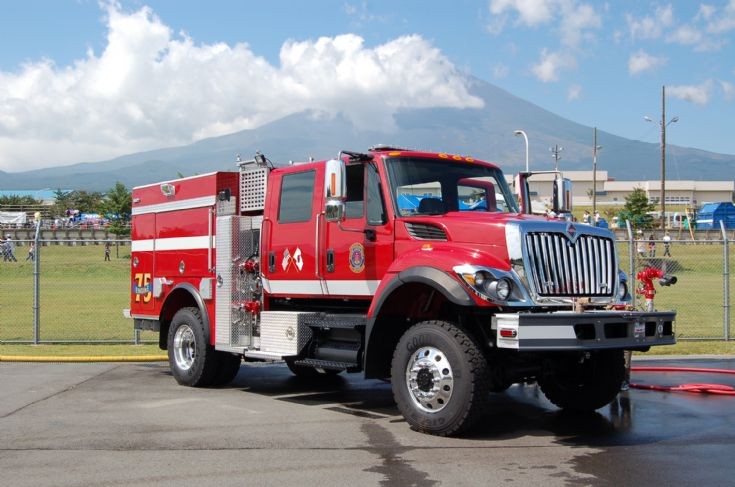 Fire Engines Photos - USMC Brush pumper Japan