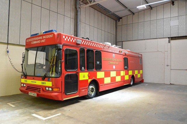 Fire Engines Photos - Incident Control Unit X771 ADG