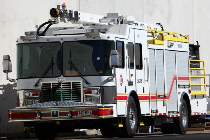 Fire Engines Photos - KME pump BP Refinery Bulwer Island