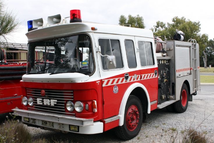 Fire Engines Photos - Western Australia - ERF