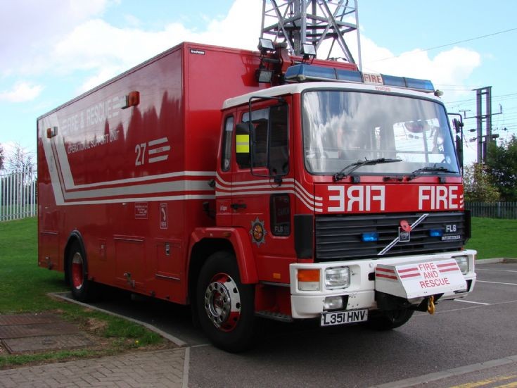 Fire Engines Photos - B&LF&RS Volvo OSU at Kempston HQ