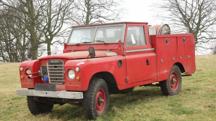 Fire Engines Photos - Land Rover / HCB Angus Fire Engine