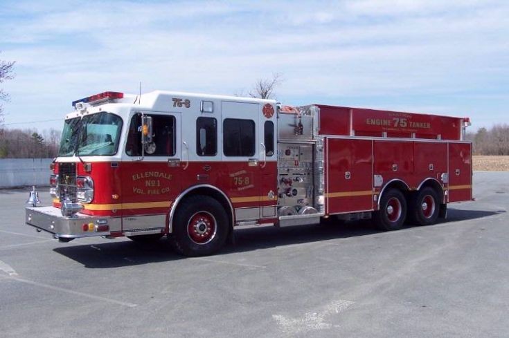 Fire Engines Photos - 75-8 Ellendale, DE