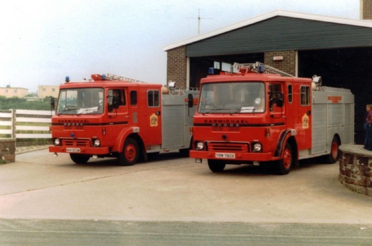 Fire Engines Photos - Cumbria Fire Service Dodge/Carmichael WT and WTL