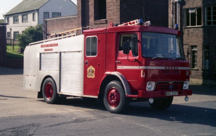 Fire Engines Photos - Cumbria FS Dodge/Angloco Water Tender