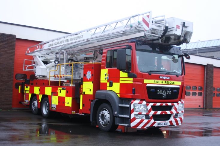 Fire Engines Photos - WX60 ACO - Darlington ALP