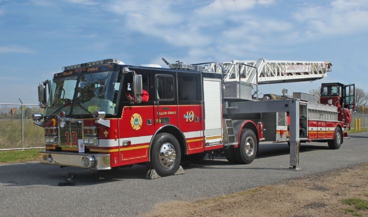 Fire Engines Photos - Simon-LTI 100ft Tractor Drawn Aerial