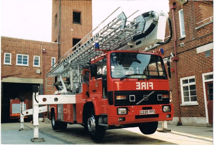 Fire Engines Photos - Weymouth's Volvo FL6. ALP July 1990.