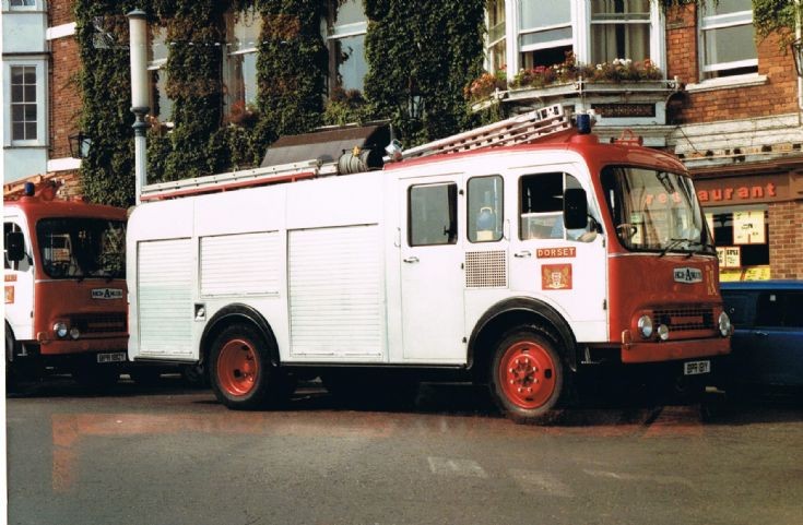 Fire Engines Photos - Weymouth Water ladder. Bedford/HCB Angus