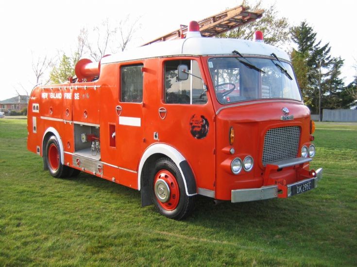 Fire Engines Photos - New Zealand Dennis - DK2951