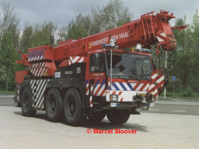 Fire Engines Photos - Crane The Hague