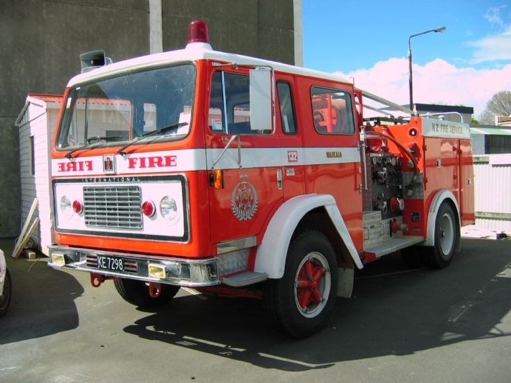 Fire Engines Photos - New Zealand International - KE7298