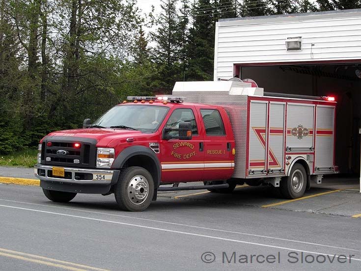 Fire Engines Photos - Rescue 1 Ford Seward Fire department Alaska